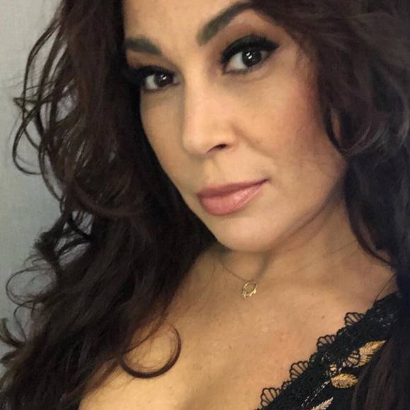 Bri's Closet (@bbridges) | Poshmark